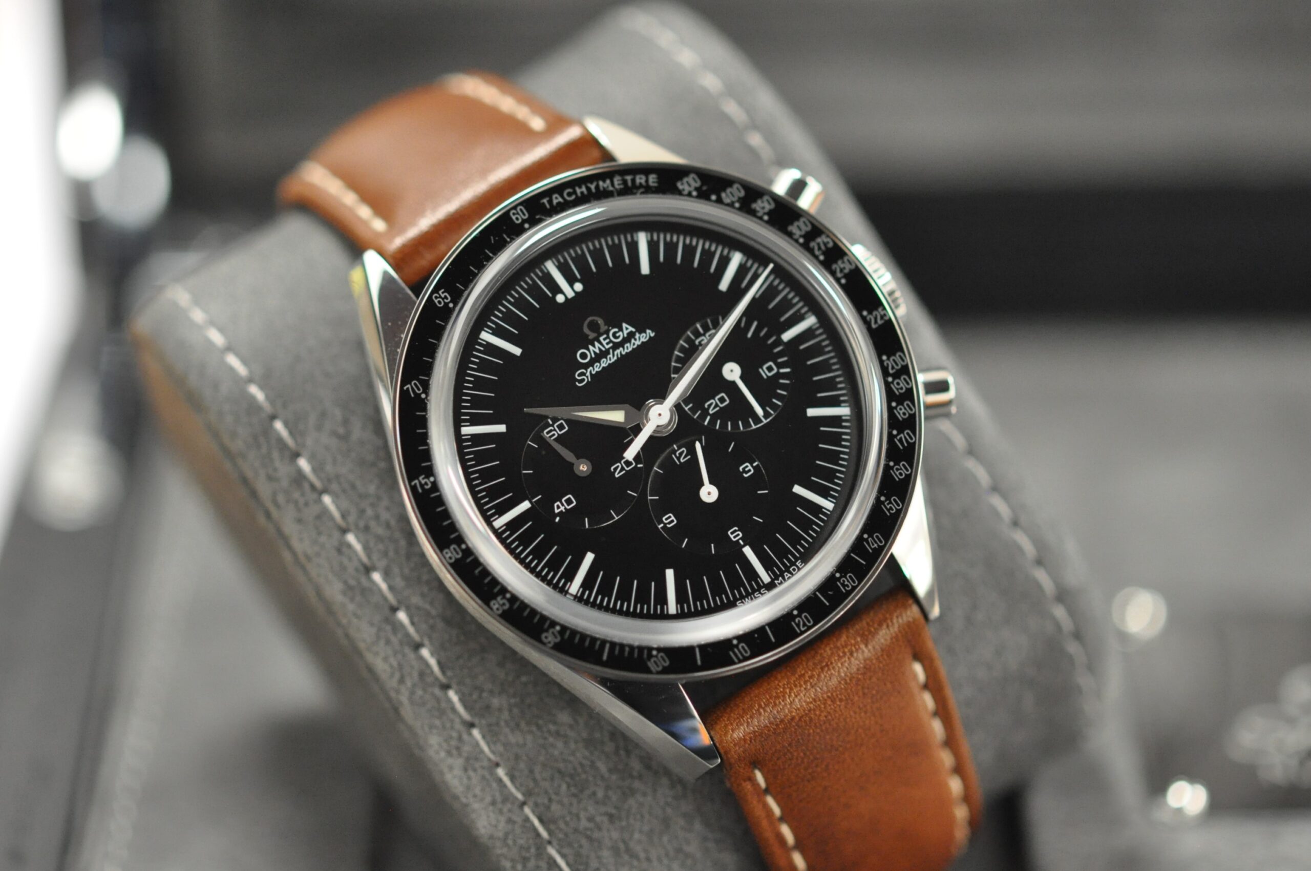 Omega 2021 'FOIS' Speedmaster 31132403001001 - Hackett Watches