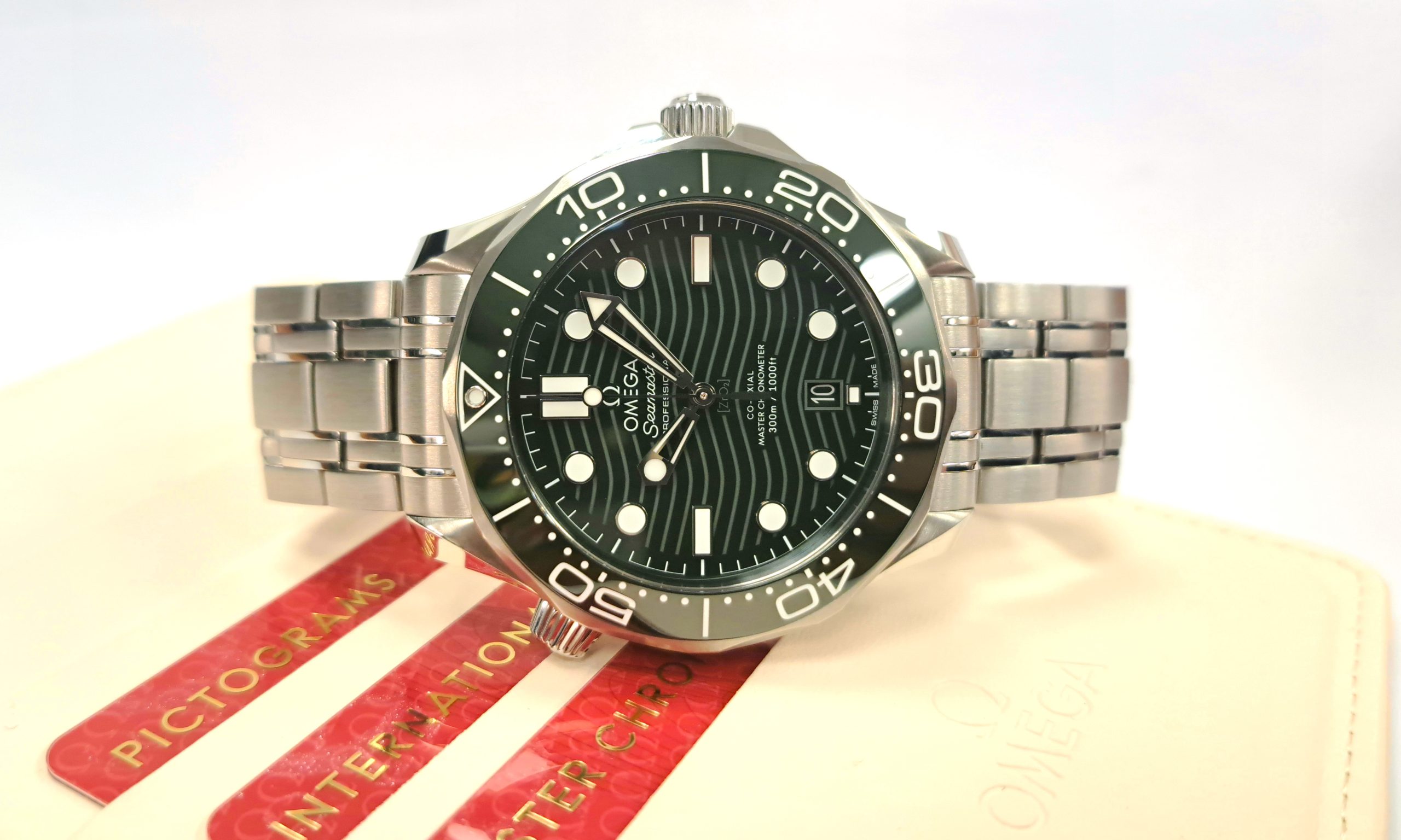 Omega New 2024 Diver 42 21030422010001 - Hackett Watches