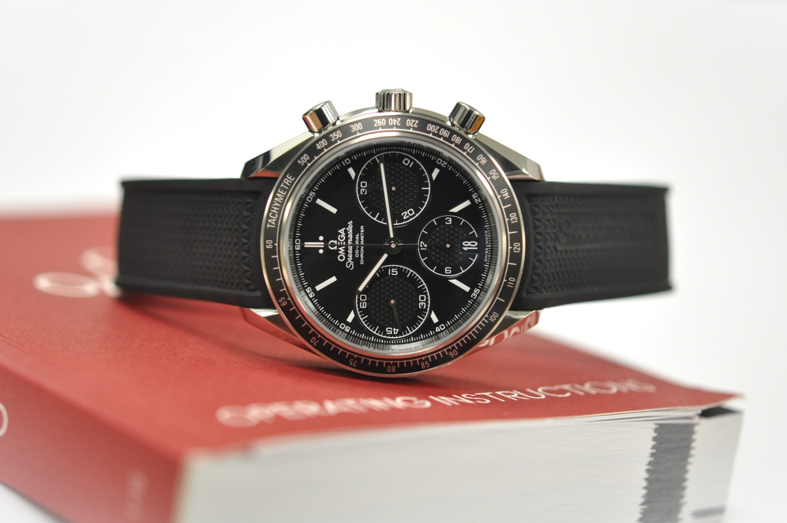 Omega 2024 Speedmaster Racing 32632405001001 - Hackett Watches